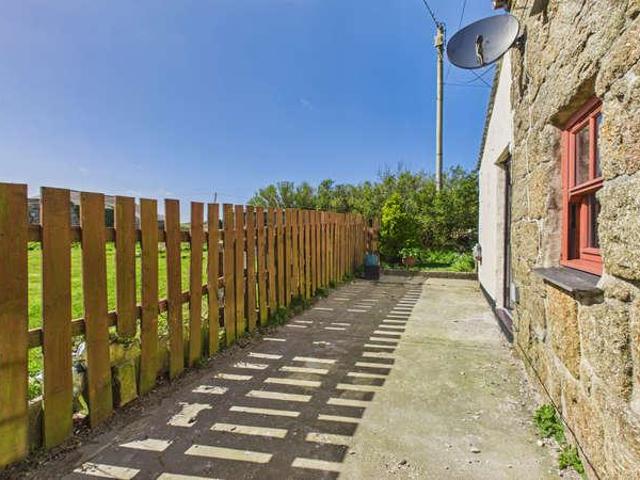 2 bed property for sale