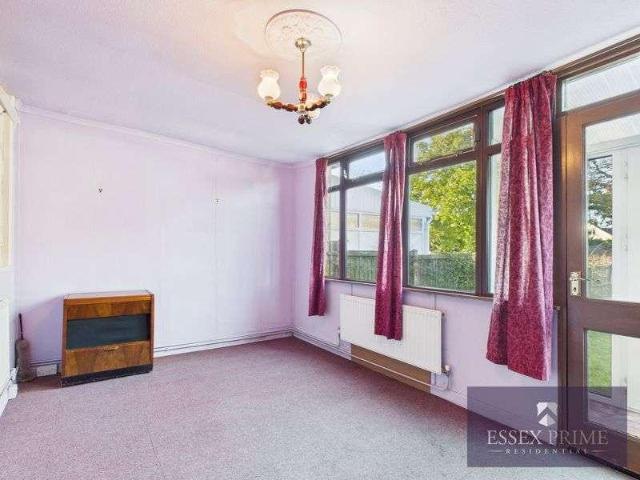 2 bed property for sale