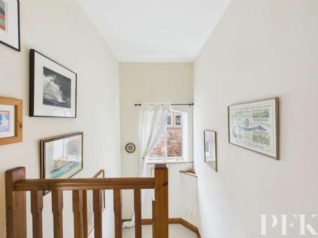 2 bed property for sale