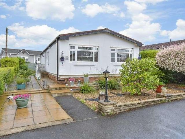 2 bed property for sale