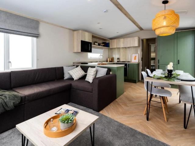 2 bed property for sale
