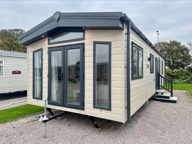 2 bed property for sale
