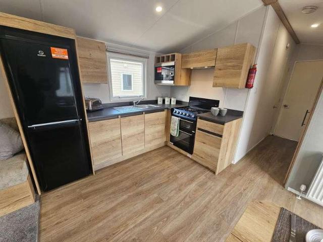 2 bed property for sale