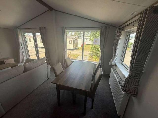2 bed property for sale