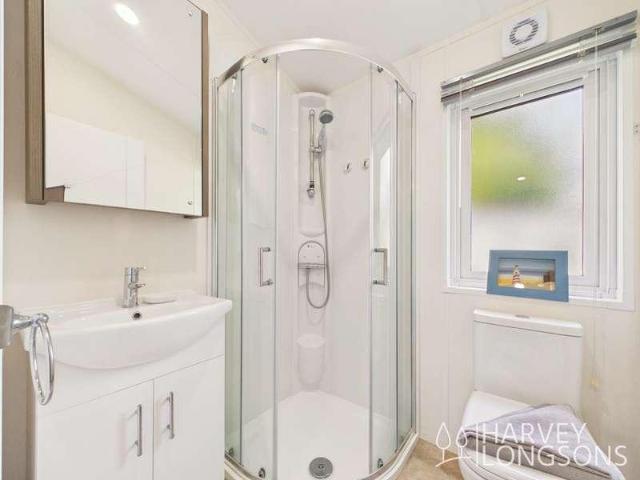 2 bed property for sale