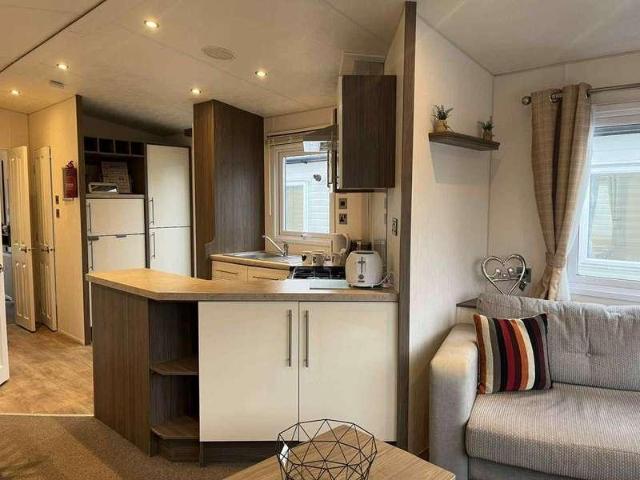 2 bed property for sale