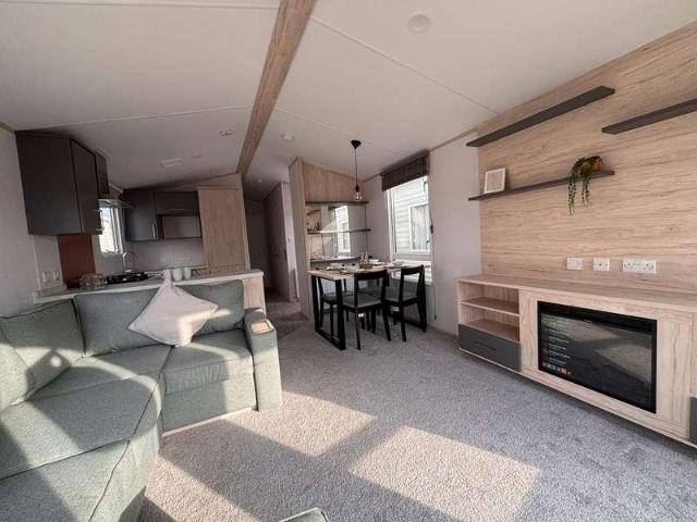 2 bed property for sale