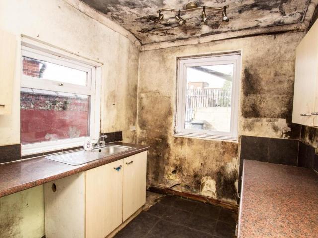 2 bed property for sale