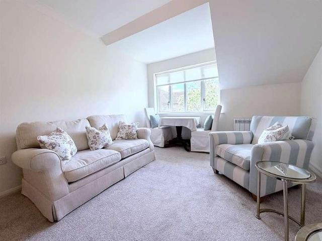 2 bed property for sale