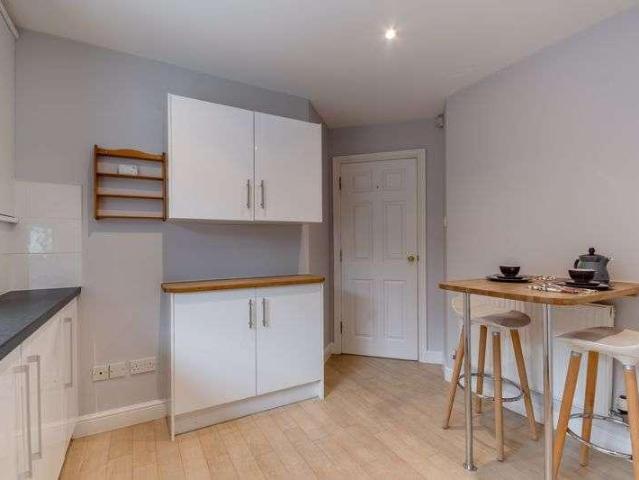 2 bed property for sale