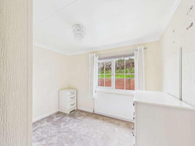 2 bed property for sale