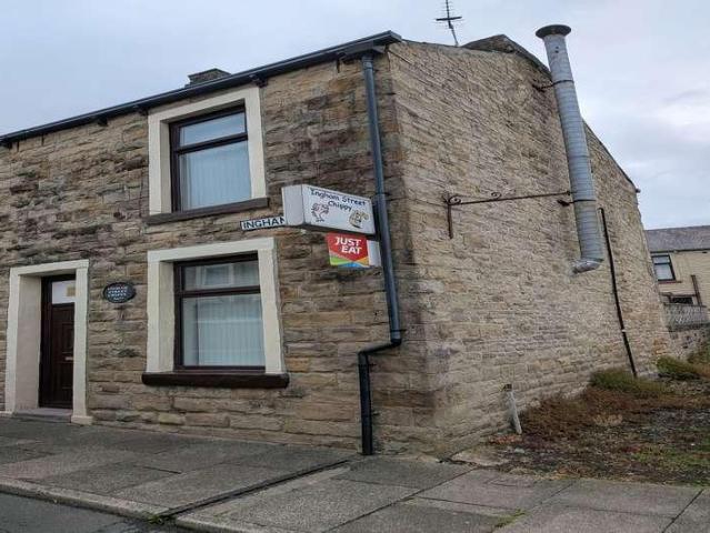 2 bed property for sale