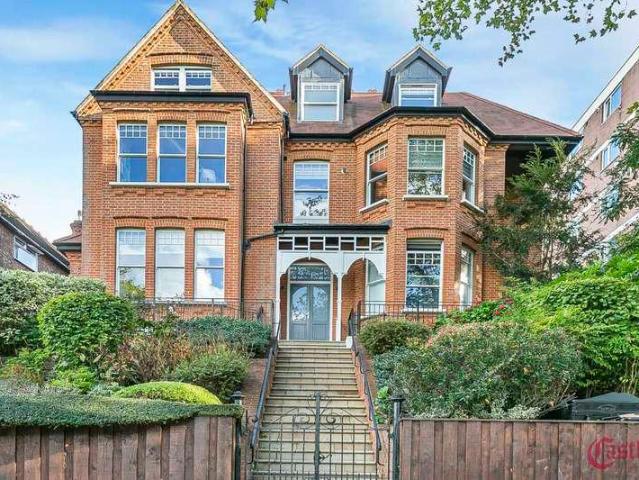 2 bed property for sale