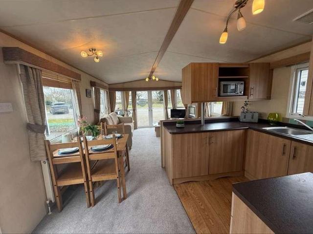 2 bed property for sale