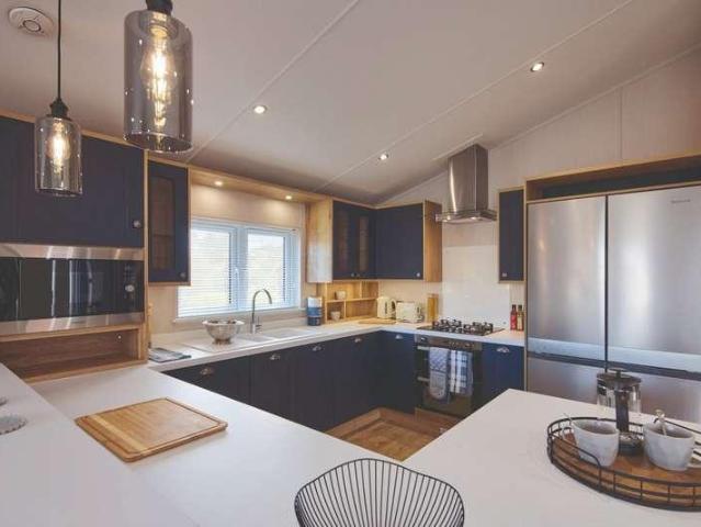 2 bed property for sale