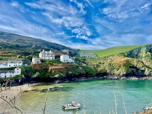 2 bed property for sale