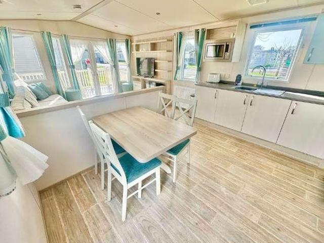 2 bed property for sale