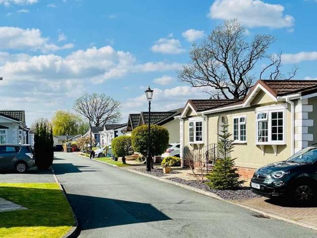 2 bed property for sale