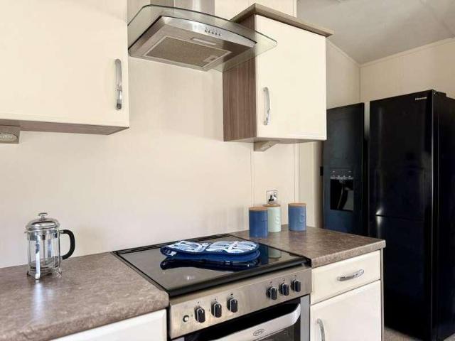 2 bed property for sale