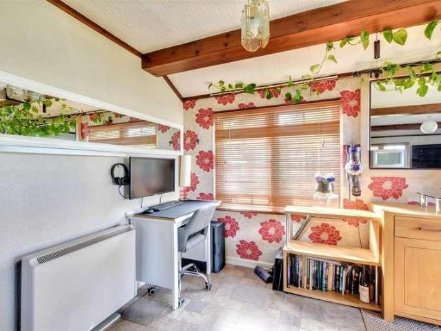 2 bed property for sale