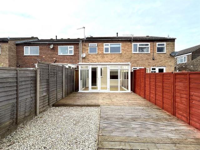 2 bed property for sale