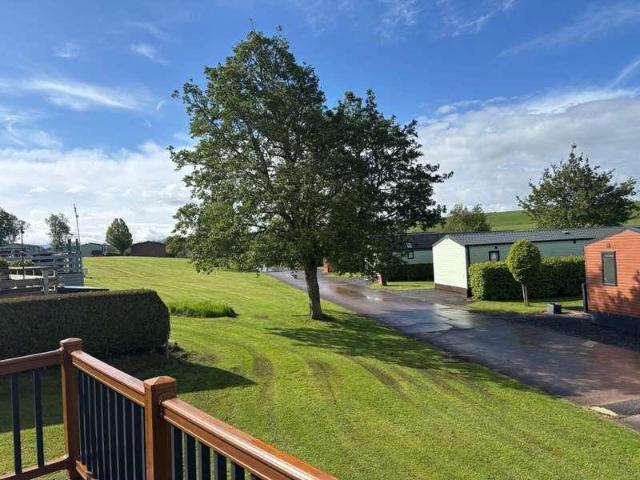 2 bed property for sale