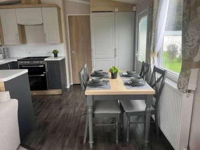 2 bed property for sale