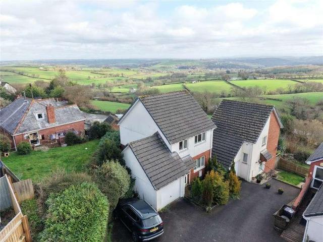 2 bed property for sale