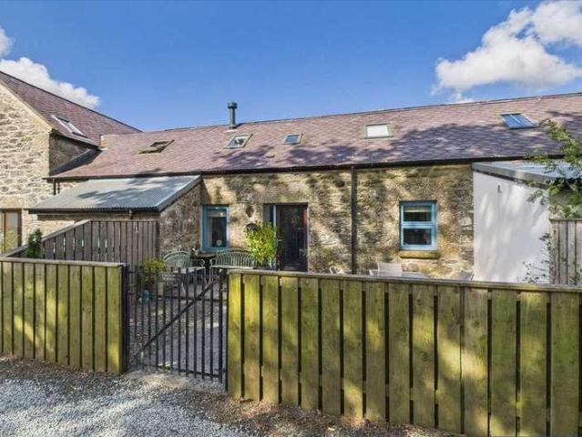 2 bed property for sale