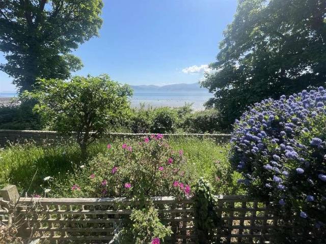 2 bed property for sale
