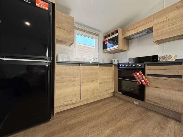 2 bed property for sale