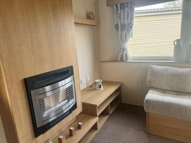 2 bed property for sale