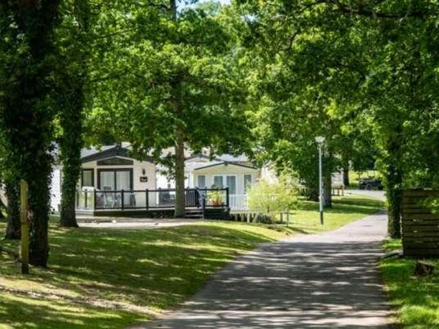 2 bed property for sale