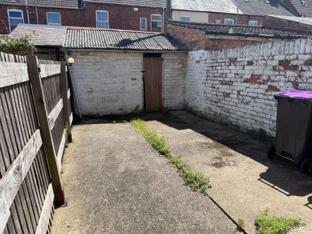 2 bed property for sale