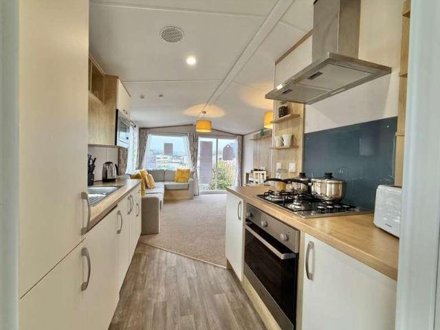 2 bed property for sale