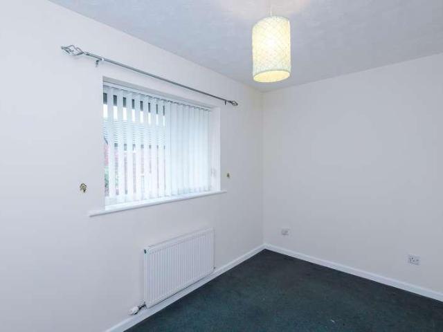 2 bed property for sale