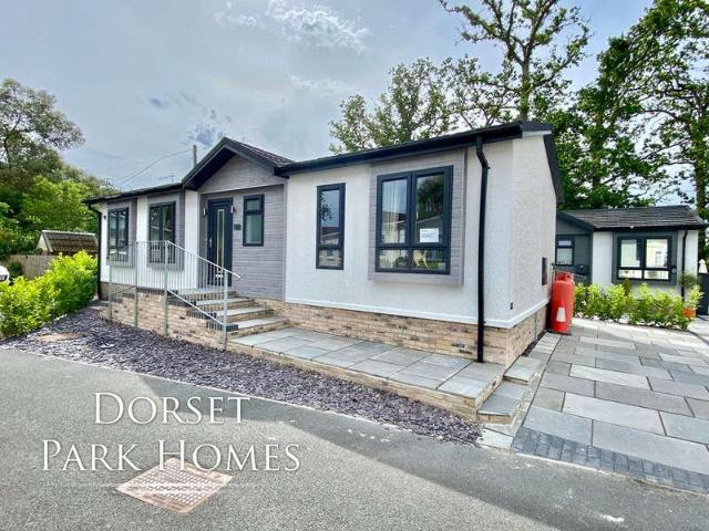 2 bed property for sale