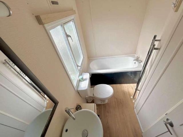 2 bed property for sale