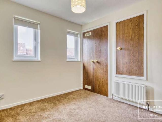 2 bed property for sale