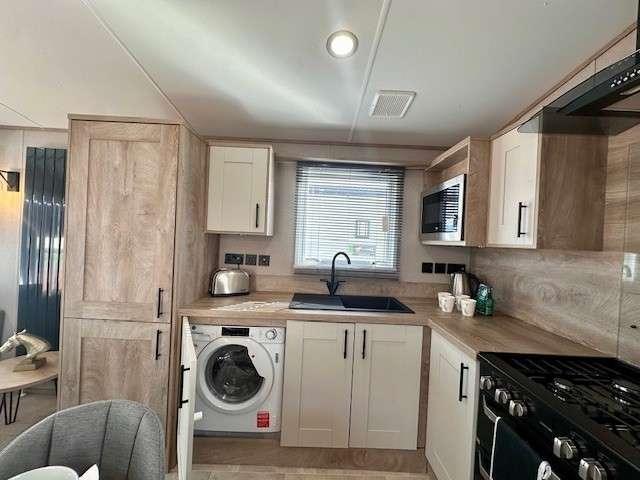2 bed property for sale