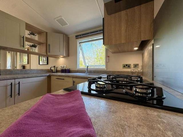2 bed property for sale