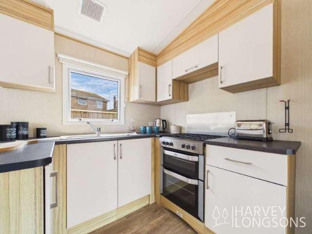 2 bed property for sale