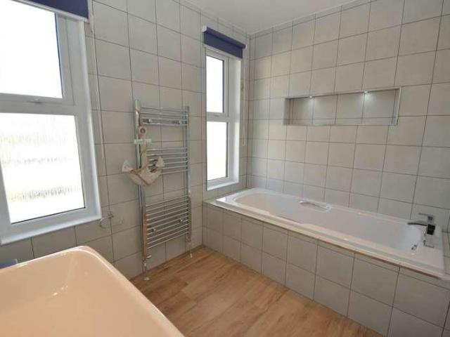 2 bed property for sale