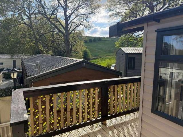 2 bed property for sale