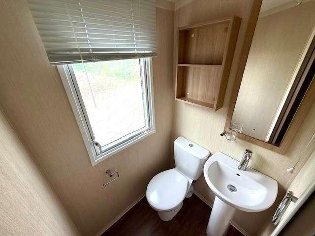 2 bed property for sale