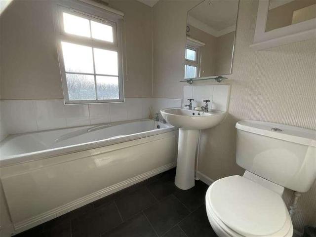 2 bed property for sale