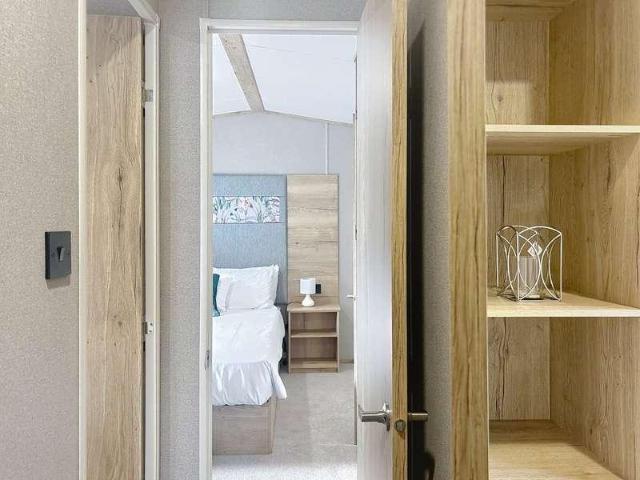 2 bed property for sale