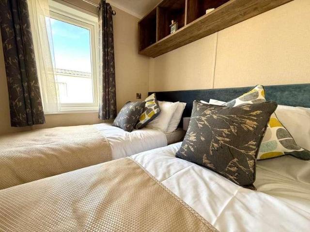 2 bed property for sale