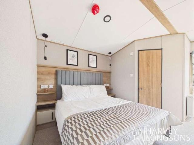 2 bed property for sale