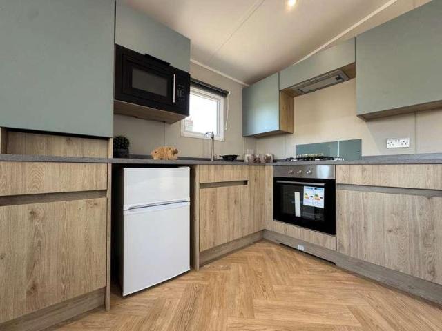 2 bed property for sale